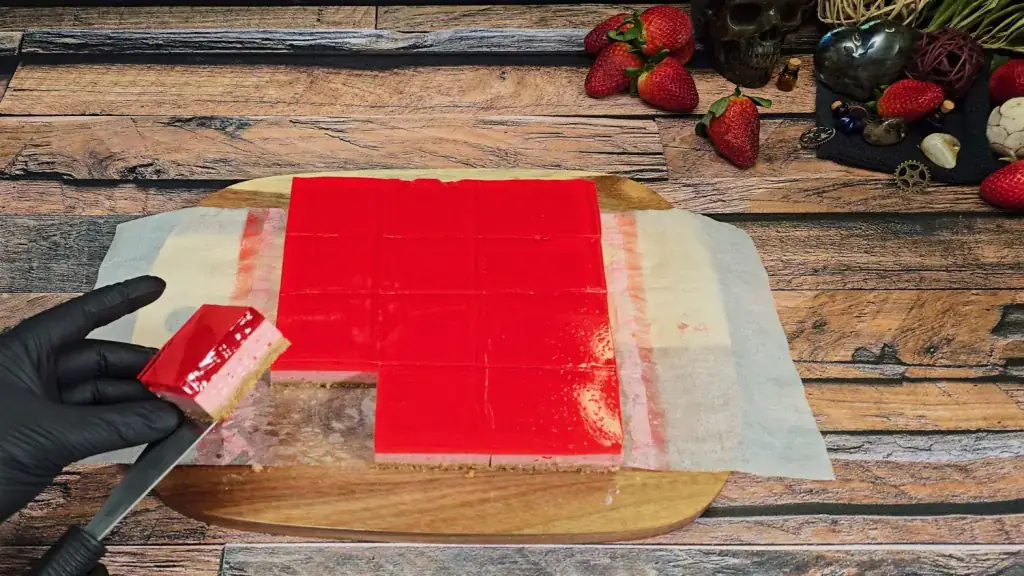 No-Bake Strawberry Jelly Cheesecake Slice